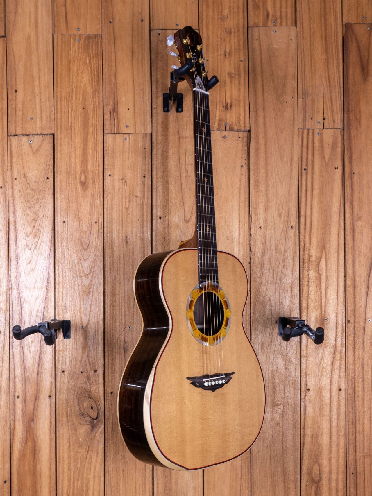 Orchestra Model (OM) - Sitka Spruce Top and Indian Rosewood Back and ...